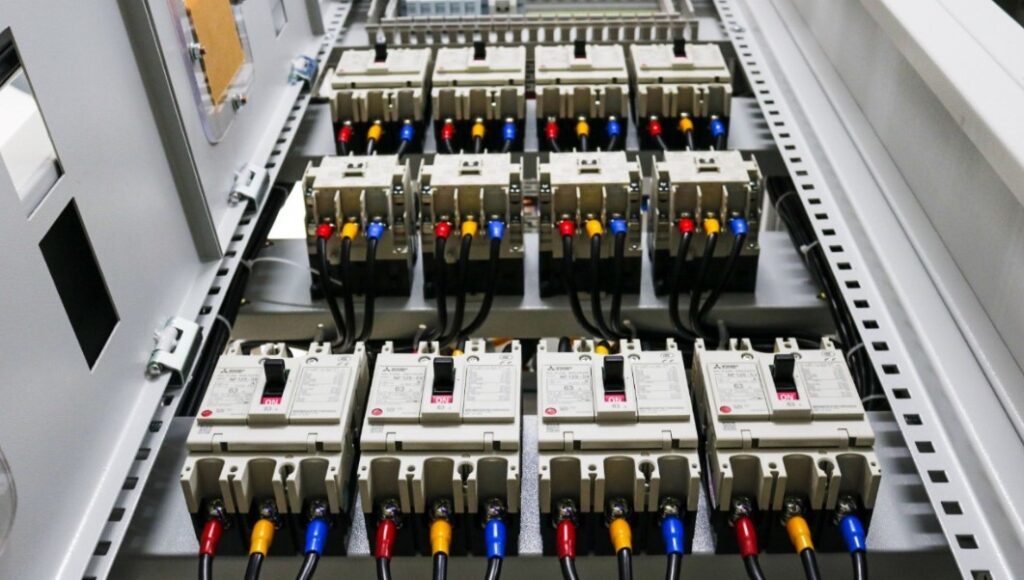 Tủ Điện 3 Pha Là Gì? Cấu Tạo Và Chức Năng Tủ Điện 3 Pha